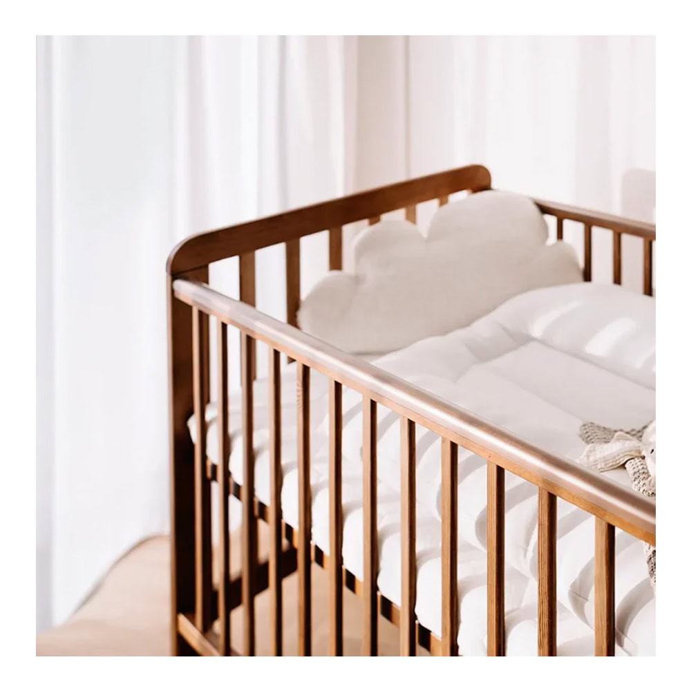 Woodies Classic ledikant 60×120 — BRUIN — Kindercompagnie